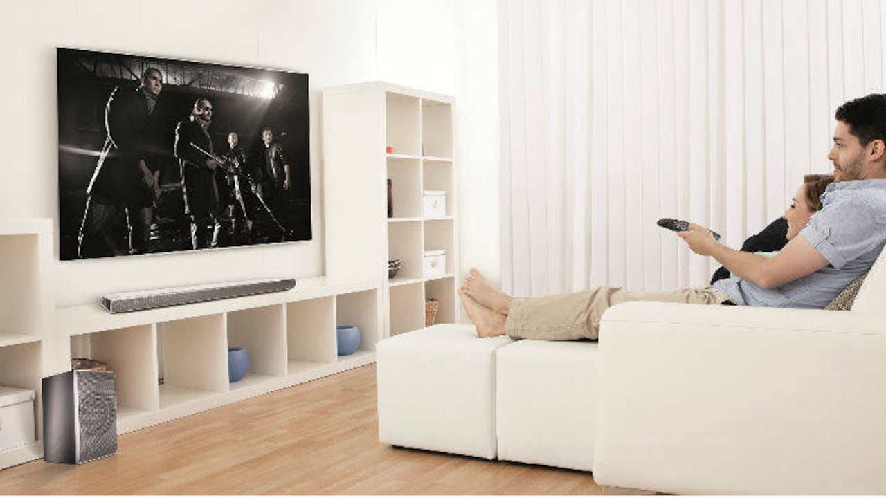¿Es cierto que ver televisión puede dañar la vista? Cómo cuidarla al ver TV